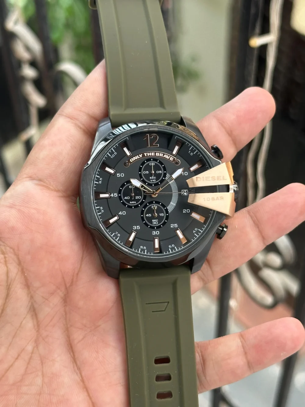 Diesel 10 Bar Mega Chief Silicon Smart Fit 51MM Men’s Watch - plsbuy.co.in