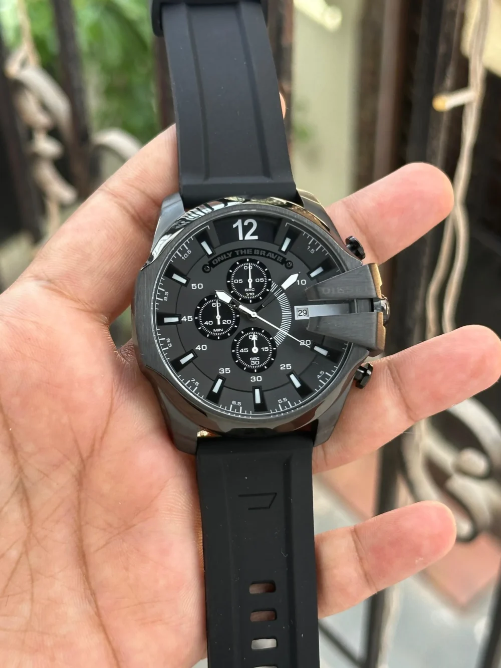 Diesel 10 Bar Mega Chief Silicon Smart Fit 51MM Men’s Watch - plsbuy.co.in